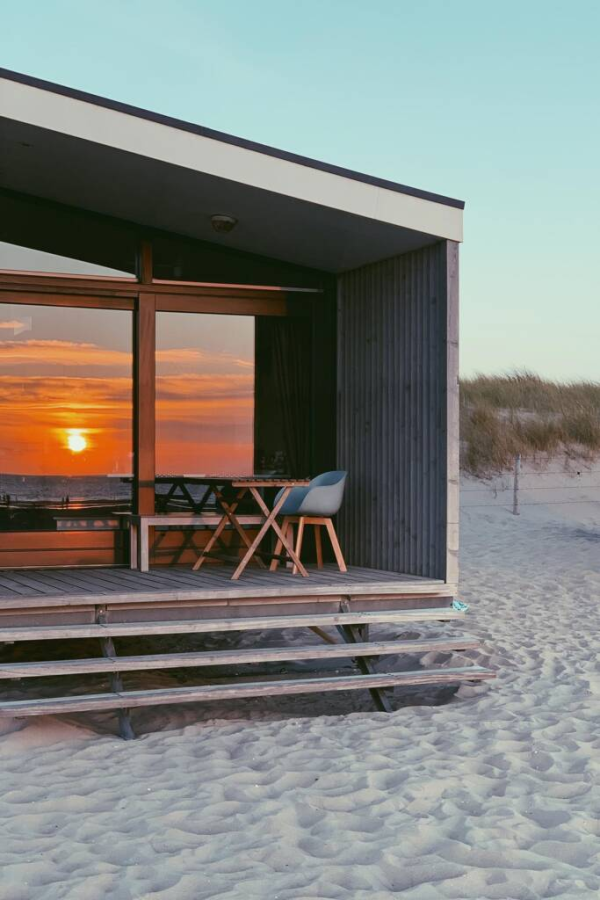 Flat Pack Construction - STRUCTUR